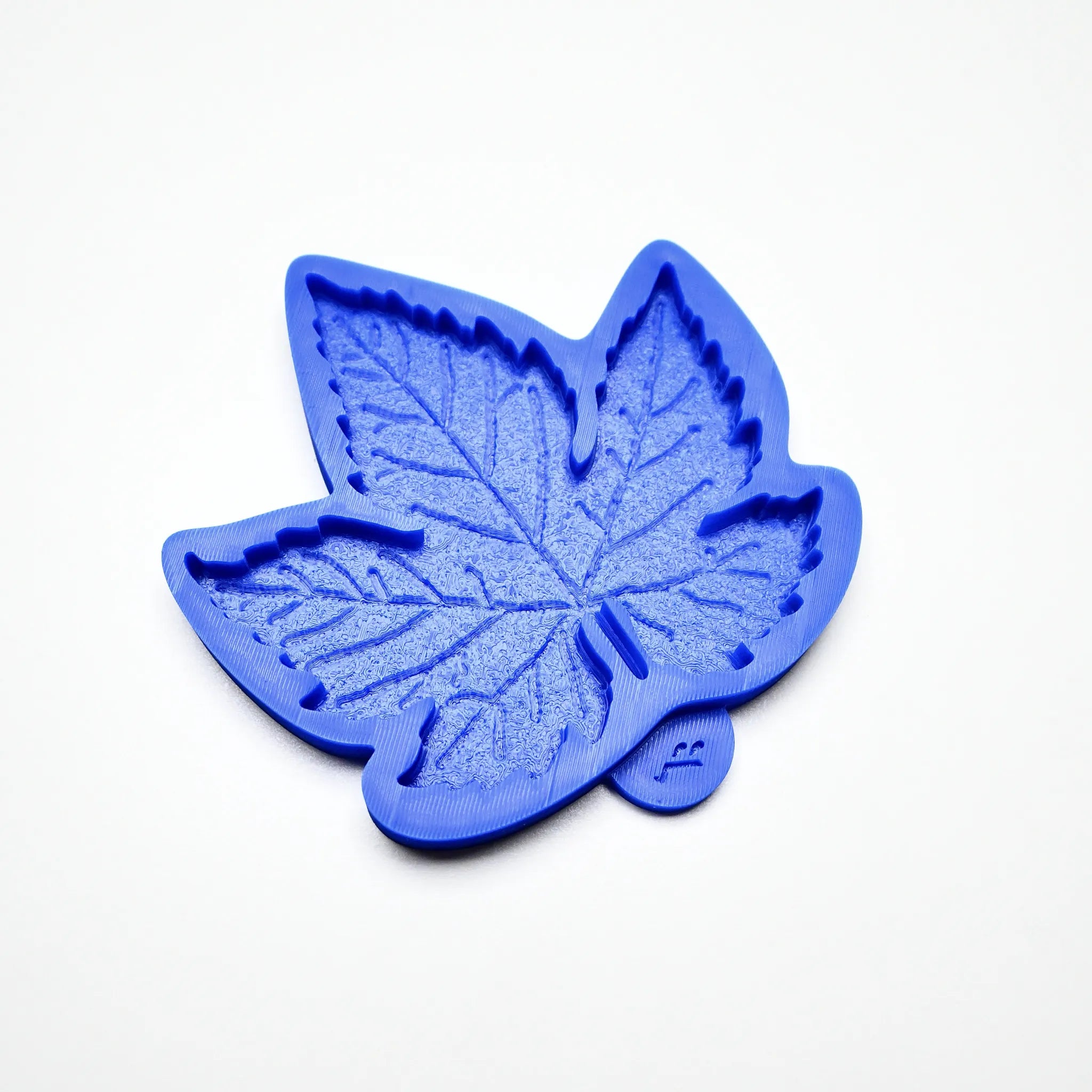 Vine Leaf Silicone Mold – Realistic Veins and Shape